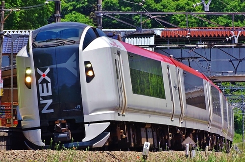 E259系 》都クラ 》Ne014 編成 》 両: ( Crystal ( Clear ( Central^^)))